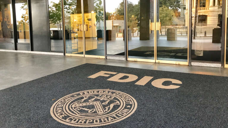 Signature Bank Resmen Satıldı: Kripto Operasyonları Anlaşma Dışı ...